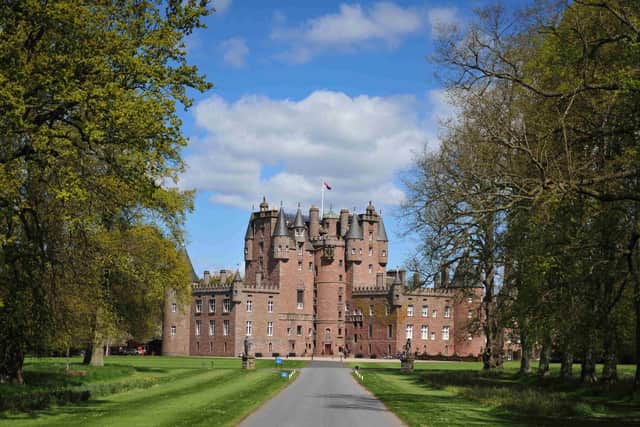 Scottish Archery tour finals come to Glamis Castle